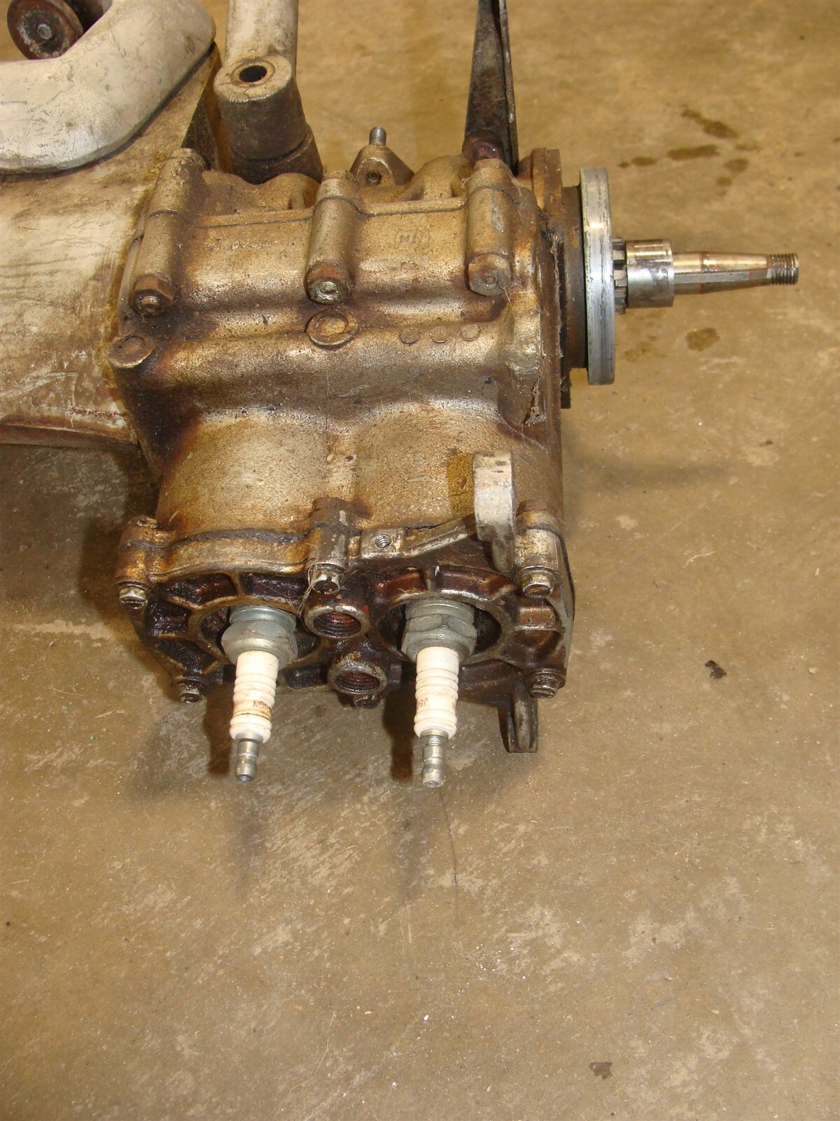 1949-52 MERCURY KF5 super 5HP outboard motor lower unit prop tiller ...