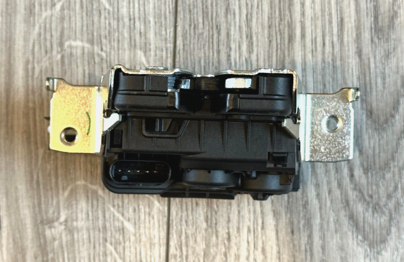 2022 2023 MERCEDES HYBRID C300 REAR LID LATCH LOCK PART# 0997504000 ...