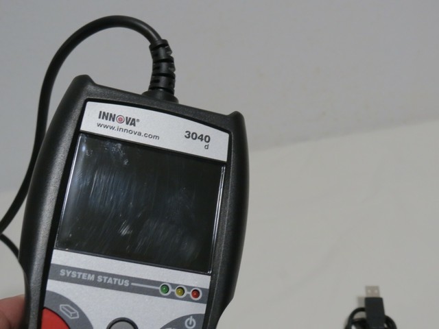 Innova 3040D Scan Tool W/abs Diagnostic Code Reader Obd2 for sale ...