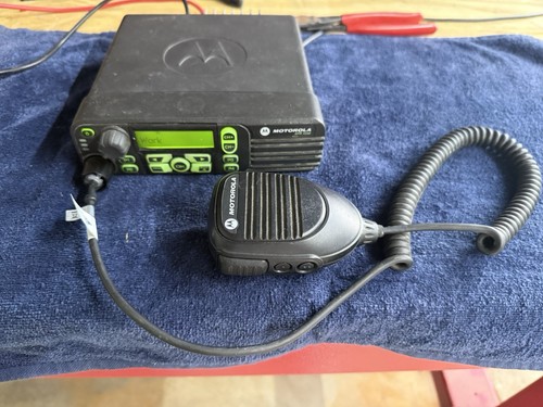MOTOROLA XPR 4550 UHF 1-40Watt MOTOTRBO 450-512 | eBay