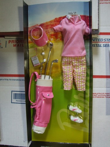 Mattel - X9191 Barbie Collector The LOOK Collection Pink on Green for ...