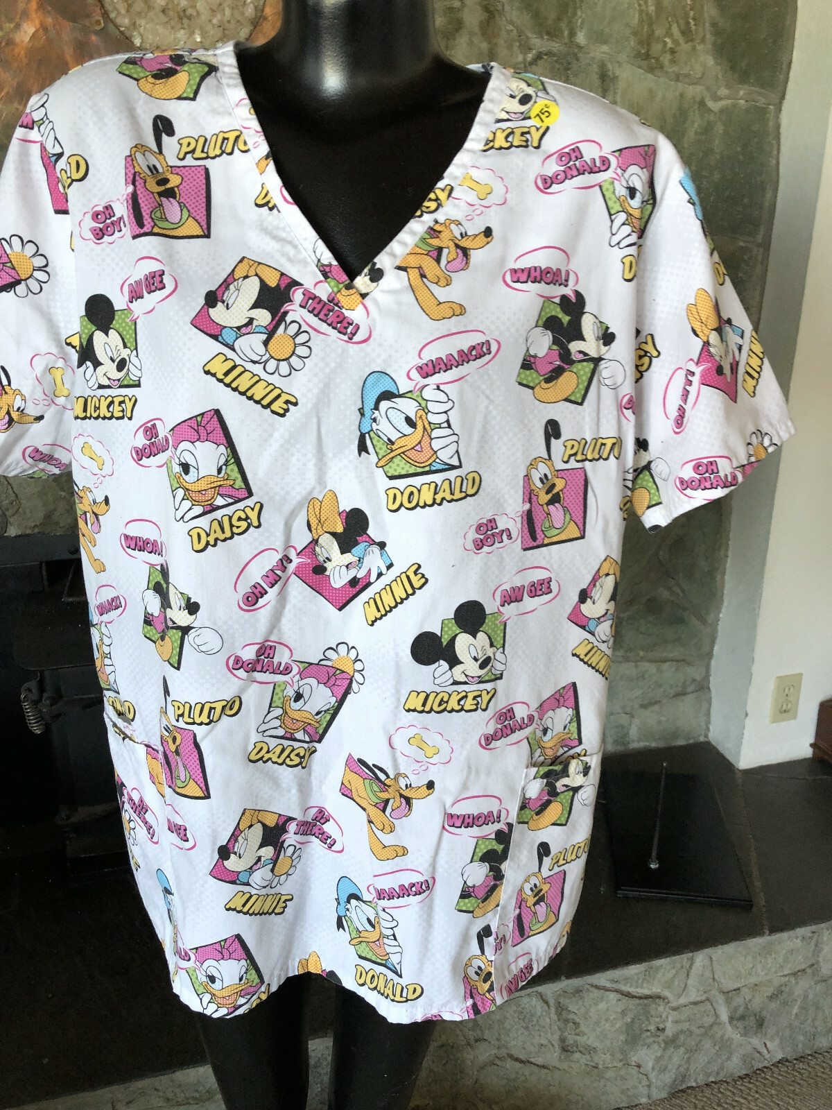 Disney Scrubs Minnie Mickey Pluto Daisy Donald etc … - Gem