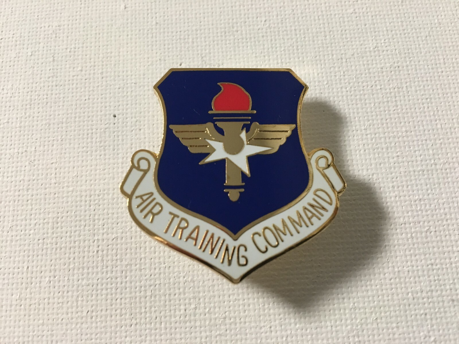 USAF AIR TRAINING COMMAND BERET PIN MEASURES 1 1/2 INCHES | eBay