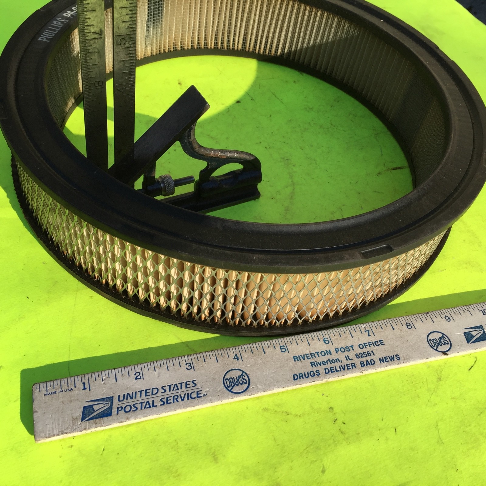 Buick; Pontiac; Olds; Cadillac; Chevrolet, air filter, PA-92. Item ...