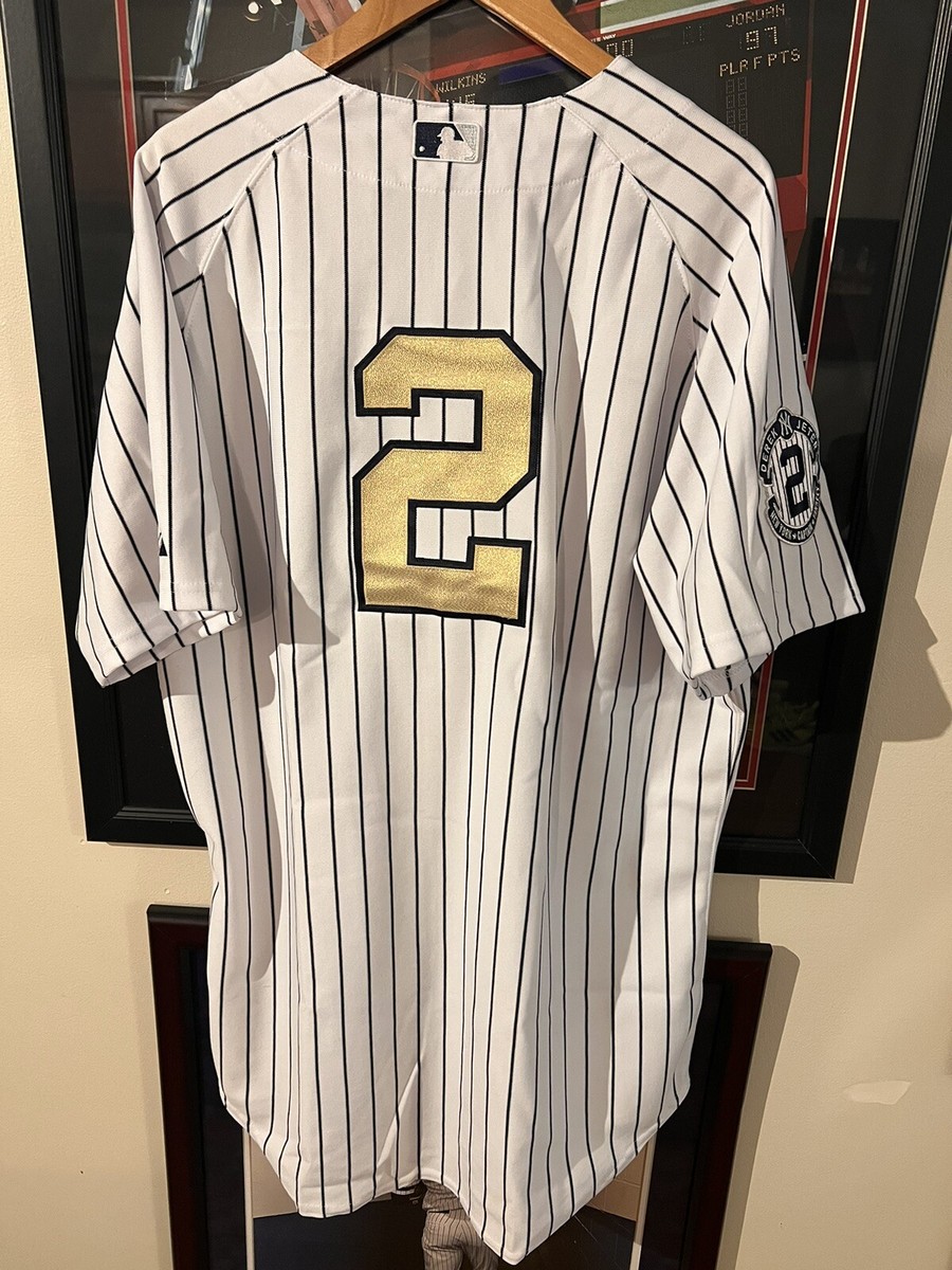 Jordan Brand Celebrates Derek Jeters 2 Jersey Retirement