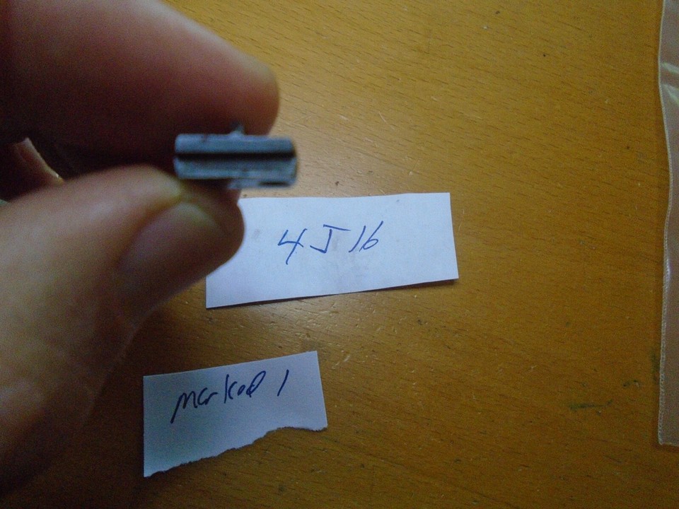 Winchester Front Rifle Sight With Set Screw Vintage - Marked 1 on the ...