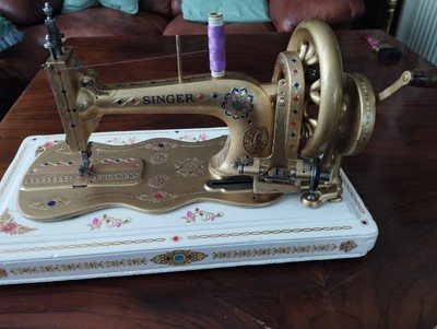 Sewing Machines - Singer New Family Sewing Machine
