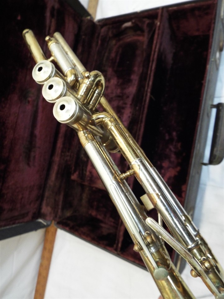 Vintage French Couesnon Trumpet Made in Paris France w/Case Mouthpiece ...