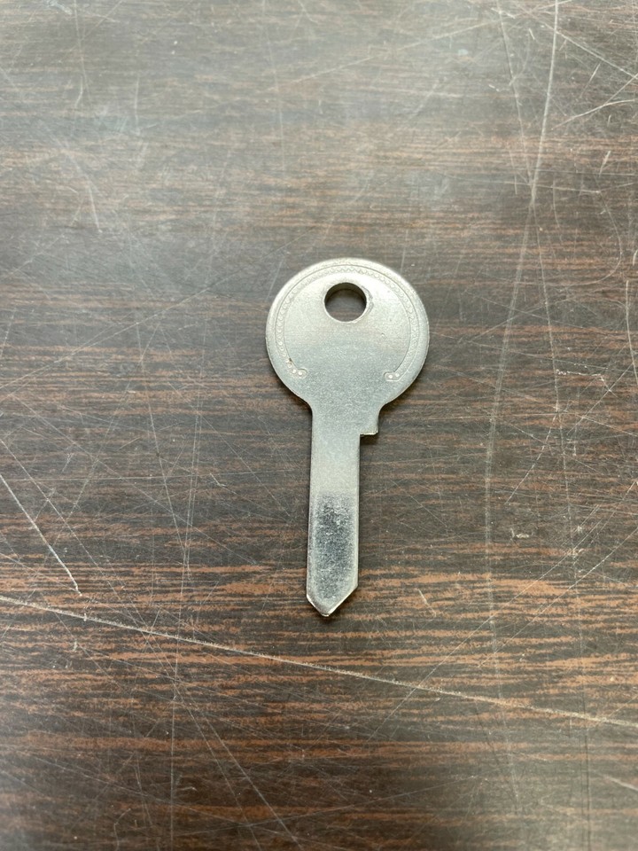 1932 1933 1934 1935 1936 1937 1938 ? FORD IGNITION DOOR LOCK KEY BLANK HURD 122 | eBay