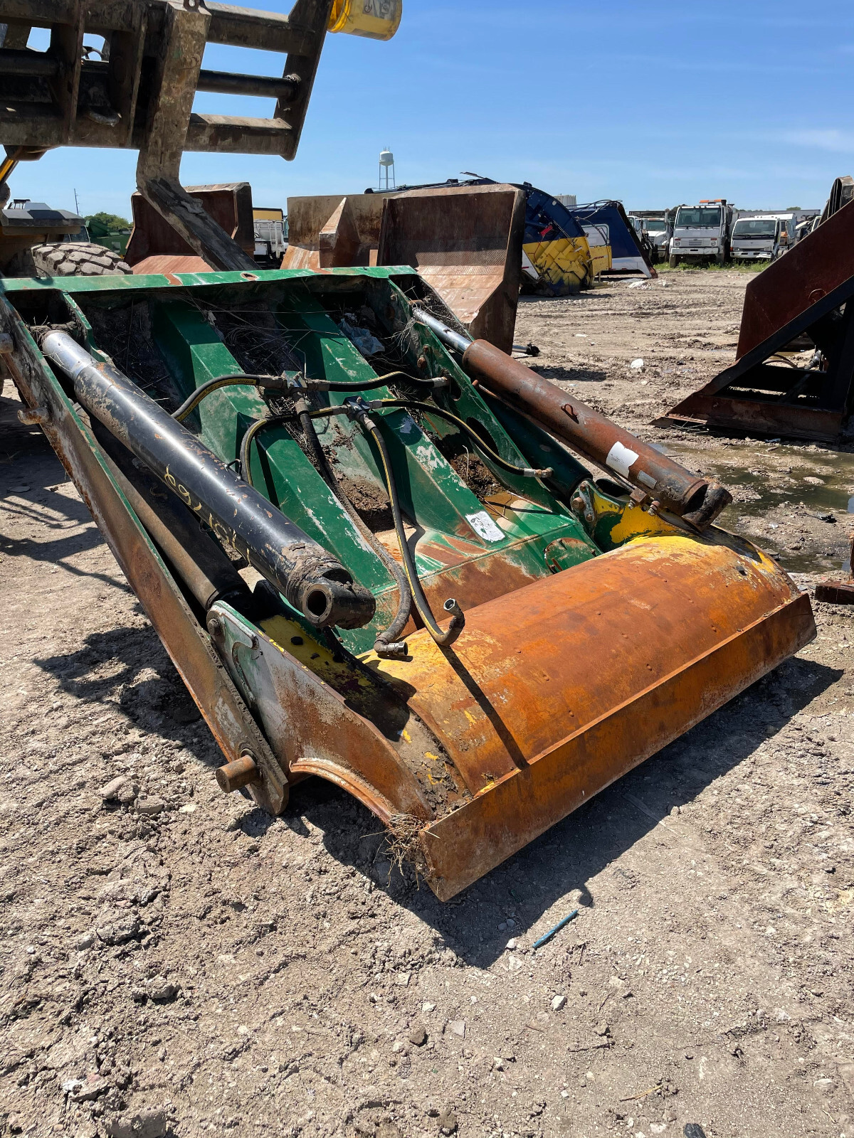 Garbage truck McNeilus 25yd rear load Slide and Sweep blade | eBay