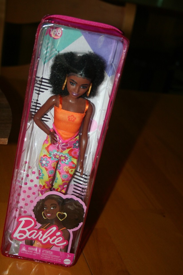 2022 Fashionista Barbie Doll #198-New in Package | eBay