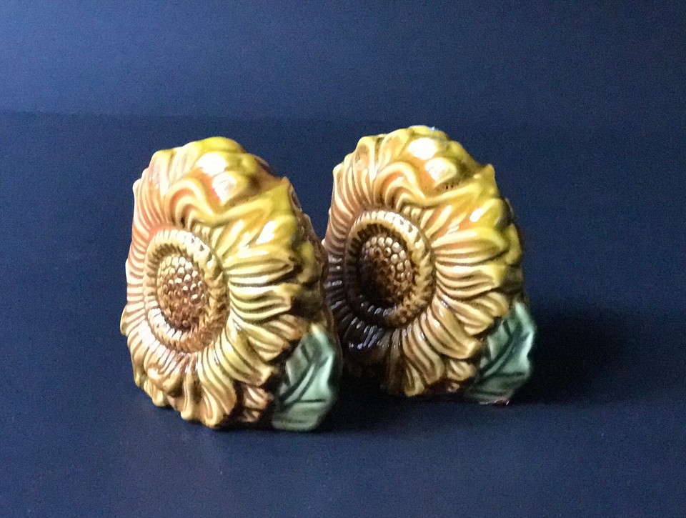 Sunflower Ceramic Salt and Pepper Shakers 3" Tall Yellow Heads Flowers ...