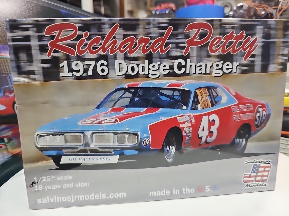 Salvino JR Models "STP" Richard Petty 1976 Dodge Charger 1/25 Model Car ...