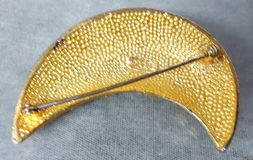Large Vintage 1960s Enameled Crescent Moon Brooch Pin… - Gem