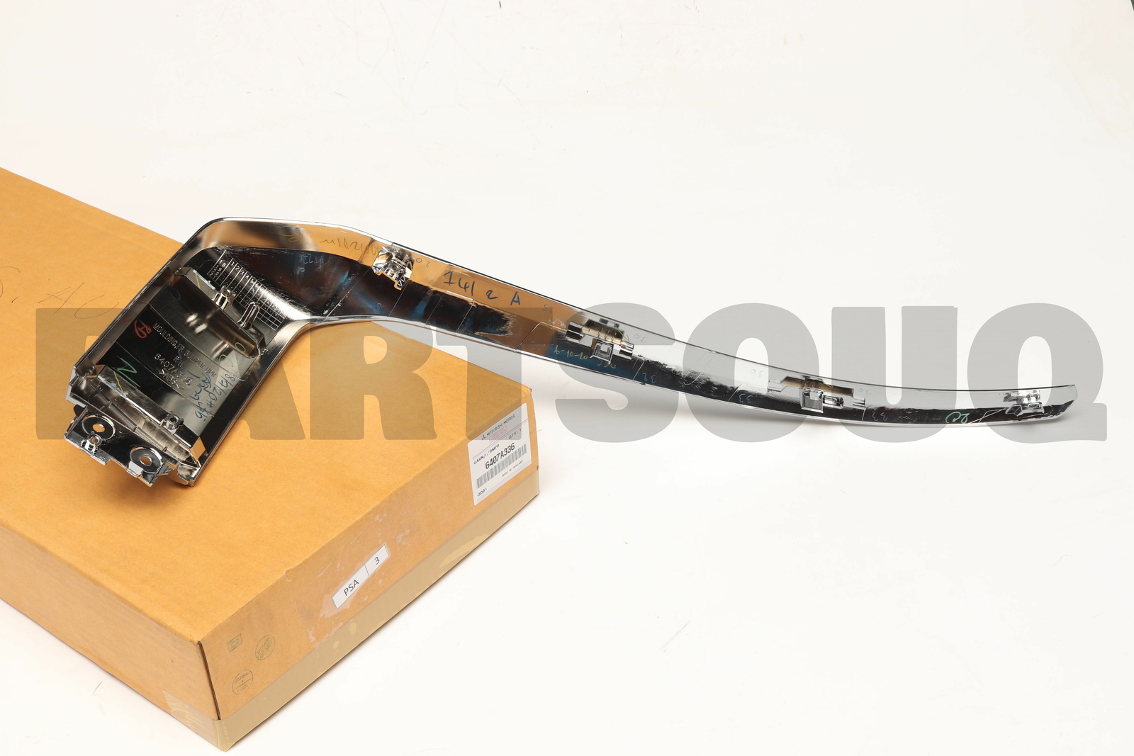 6407A336 Genuine Mitsubishi GARNISH,FR BUMPER SI | eBay