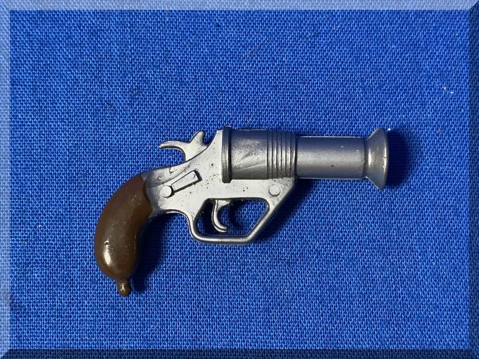 HASBRO G.I. JOE ™ FLARE GUN PISTOL FOR GIJOE ACTION SAILOR #7601 SEA ...