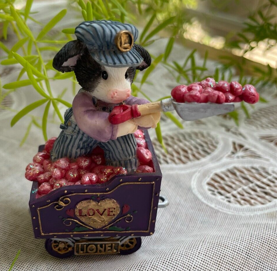 ENESCO MARY'S MOO MOOS - LIONEL TRAIN - A COAL LOTTA LOVE TO GO AROUND ...