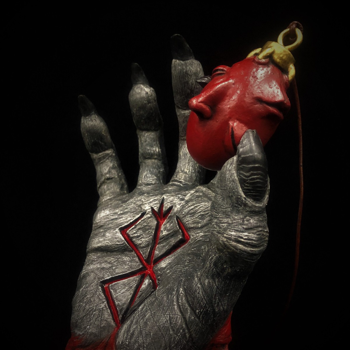 Berserk Behelit Griffith Hand Of God Blood Altarn Resin, 47% OFF