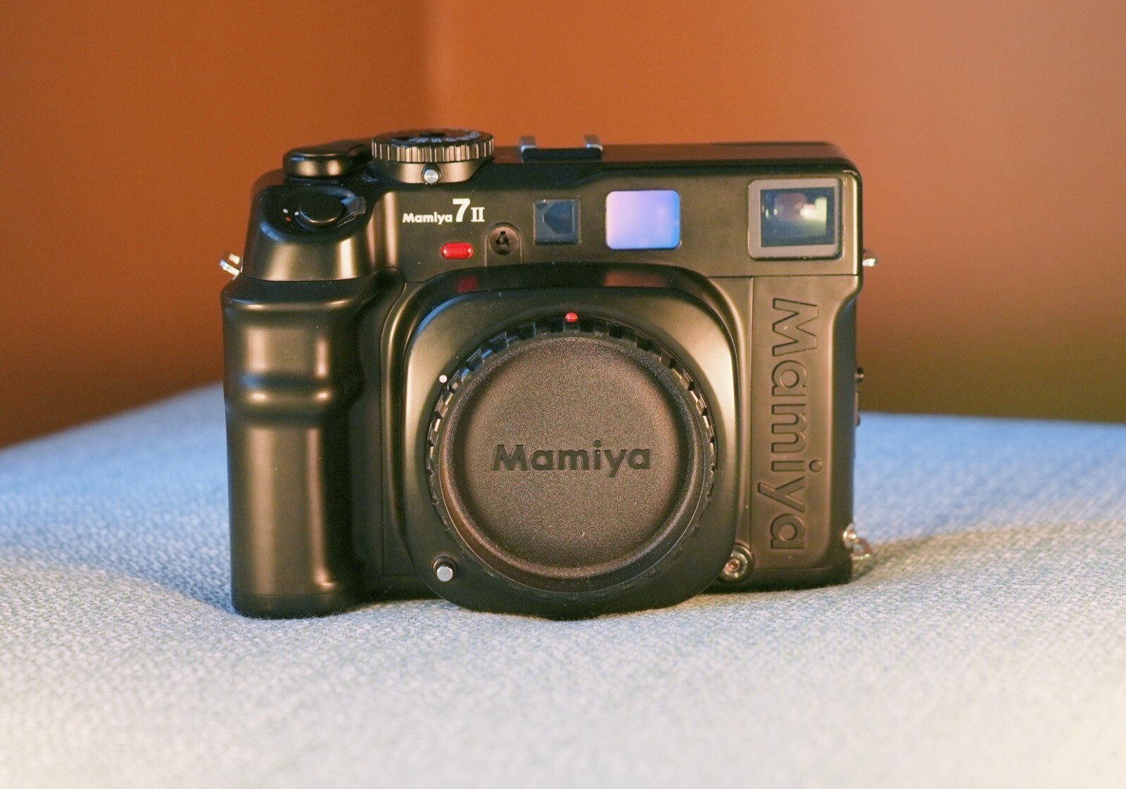 Mamiya 7 II Medium Format Rangefinder Film Camera - Black (Body Only ...