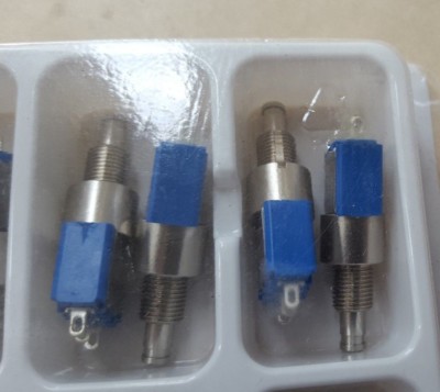 LOT OF 1 APEM 8632A Momentary Push Button. Free tracked shipping. | eBay