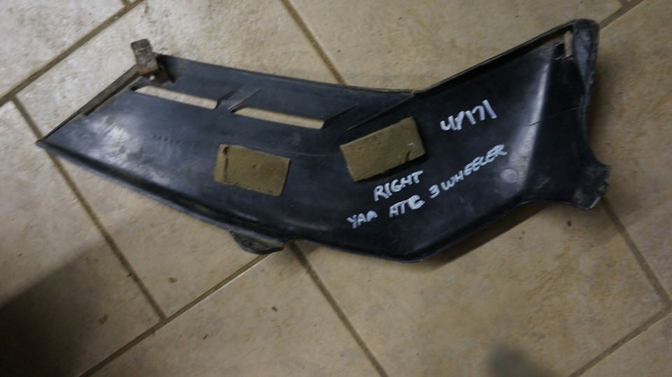 Yamaha Tri Moto YTM200 YTM200E Front Right Body Cover Fairing 4P171 | eBay