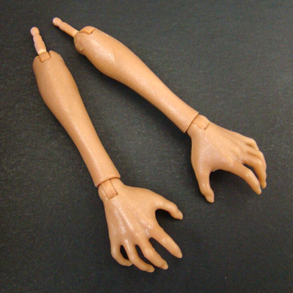 Monster High Doll Clawdeen Wolf Boo York Pair Of Replacement Arms With ...