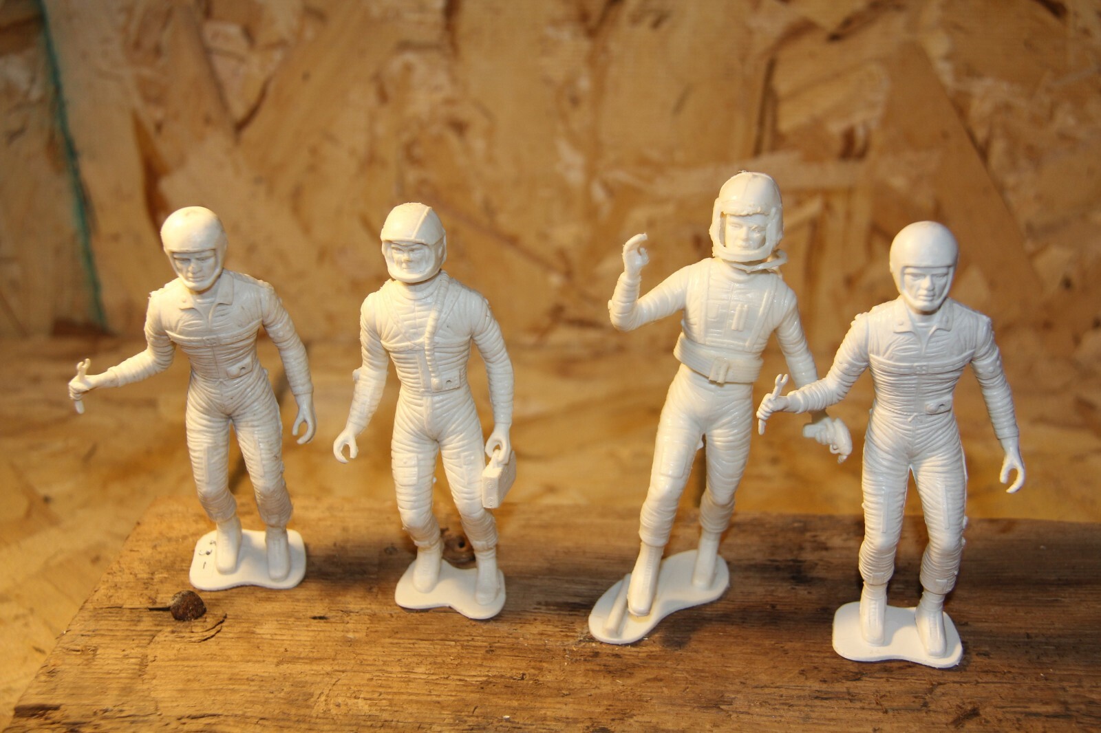 Marx ? lot of 8 Vintage Plastic Spacemen Astronauts Figures Blue and ...