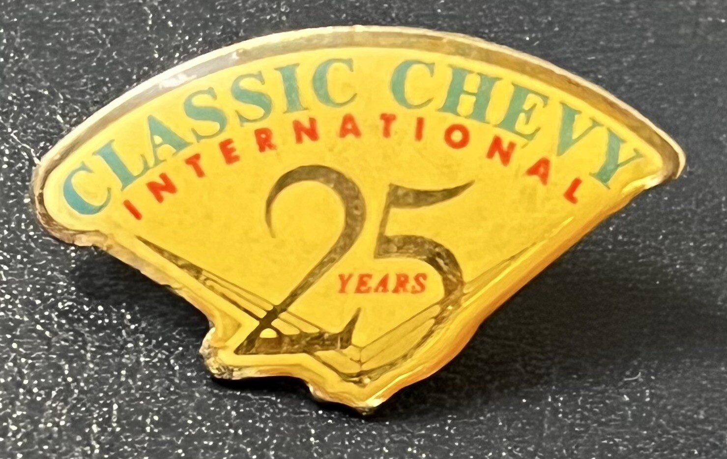 VTG Classic Chevy International 25 Years Anniversary Car Enamel Lapel ...