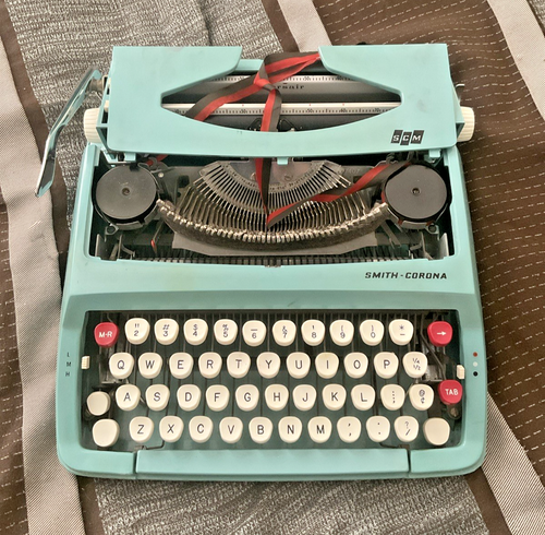 VINTAGE SCM Smith Corona Cougar Aqua Blue Portable Typewriter w COVER ...