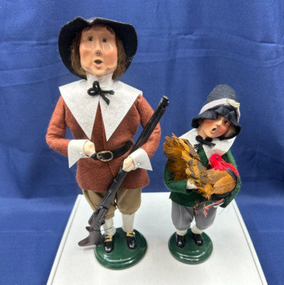 BYERS CHOICE 2004 Pilgrim Man w/Rifle & 2005 Pilgrim Boy w/Turkey ...