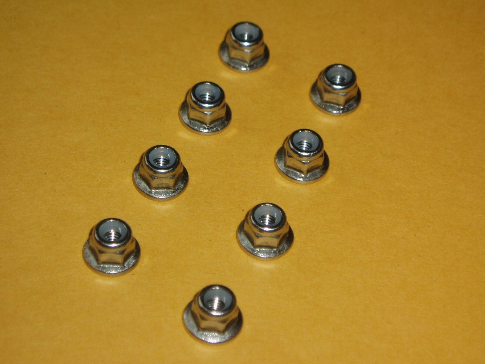 1/10 RC CAR WHEEL NUTS FLANGE/LOCKING *Axial/Yeti/scx10/Losi/Baja Rey ...