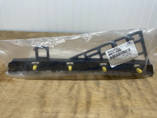 2018-2022 Hyundai Accent Rear Bumper Side Bracket 86613-J0000 | eBay