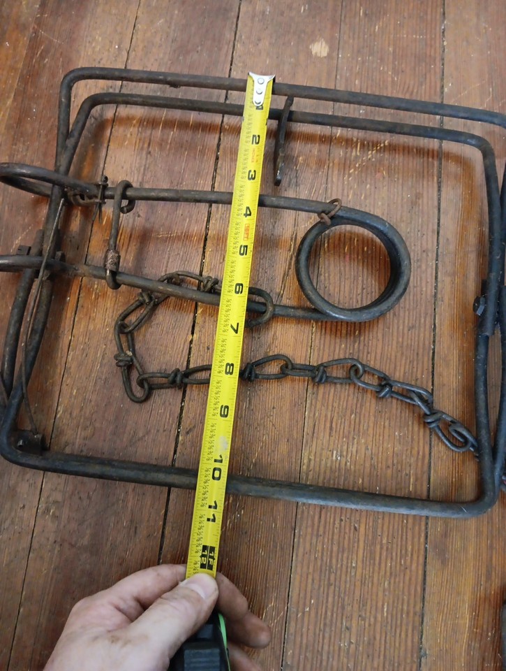 (1) 330 Conibear w/ One Spring & (3) 220 Conibear Traps | eBay