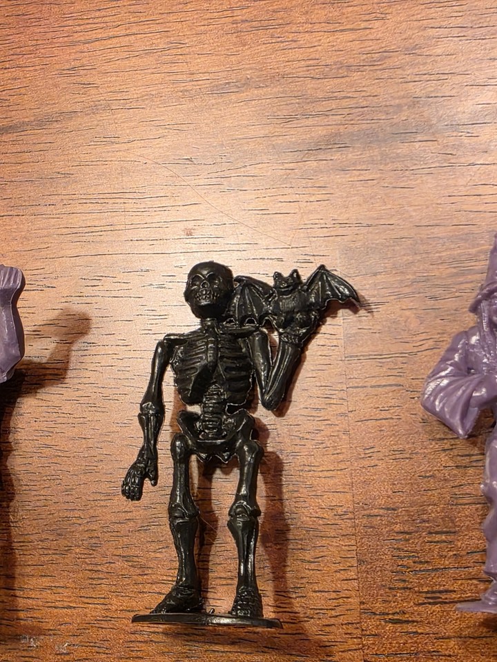 Vtg Lot Of 8: 1960s MPC Universal Monster Mini Figure Frito-Lay ...