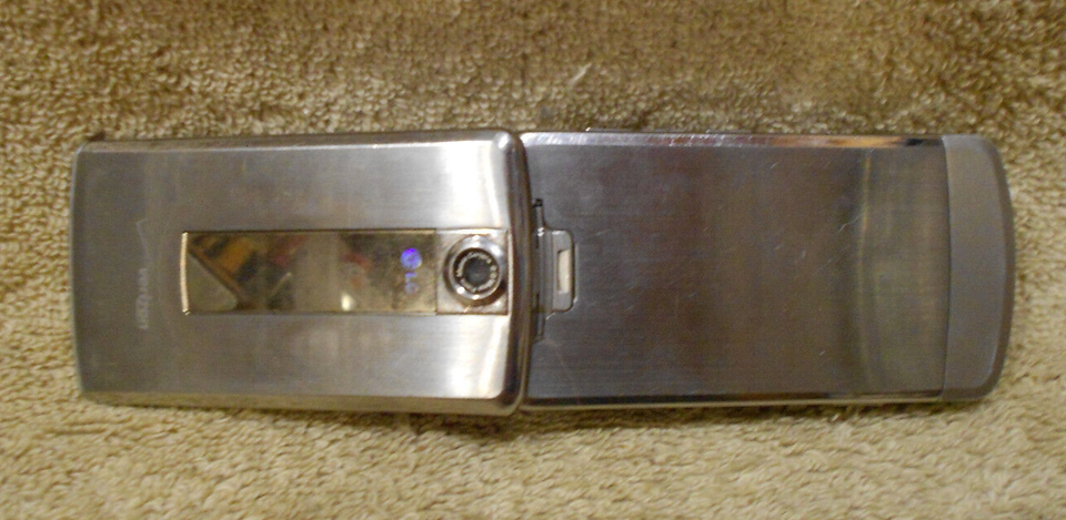 LG VX8700 Silver LCD Bluetooth (Verizon) Flip Cellphone -FOR PARTS or ...