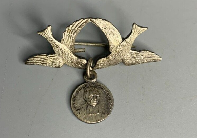 French vintage swallows religious pin brooch Frere Mu… - Gem