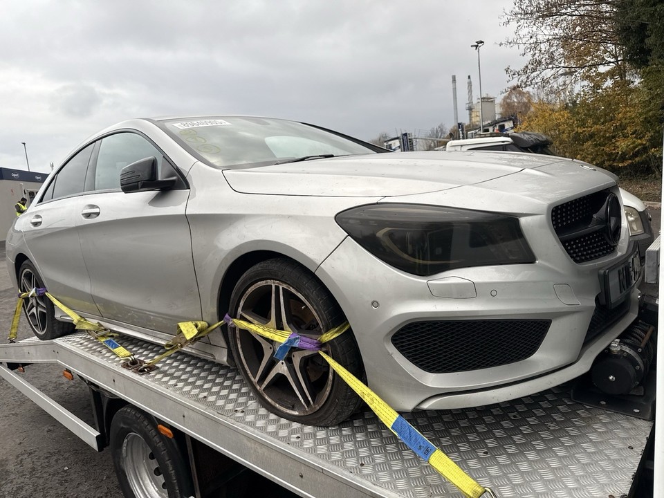 2015 CLA 220 AMG W176 2.1 BREAKING WHEEL NUTS PARTS FRONT END | eBay UK