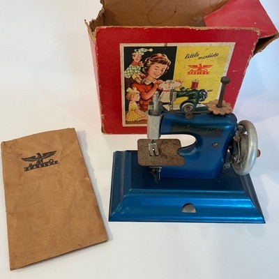 Vintage Toy Sewing Machine Little Modiste Vintage Blue | eBay