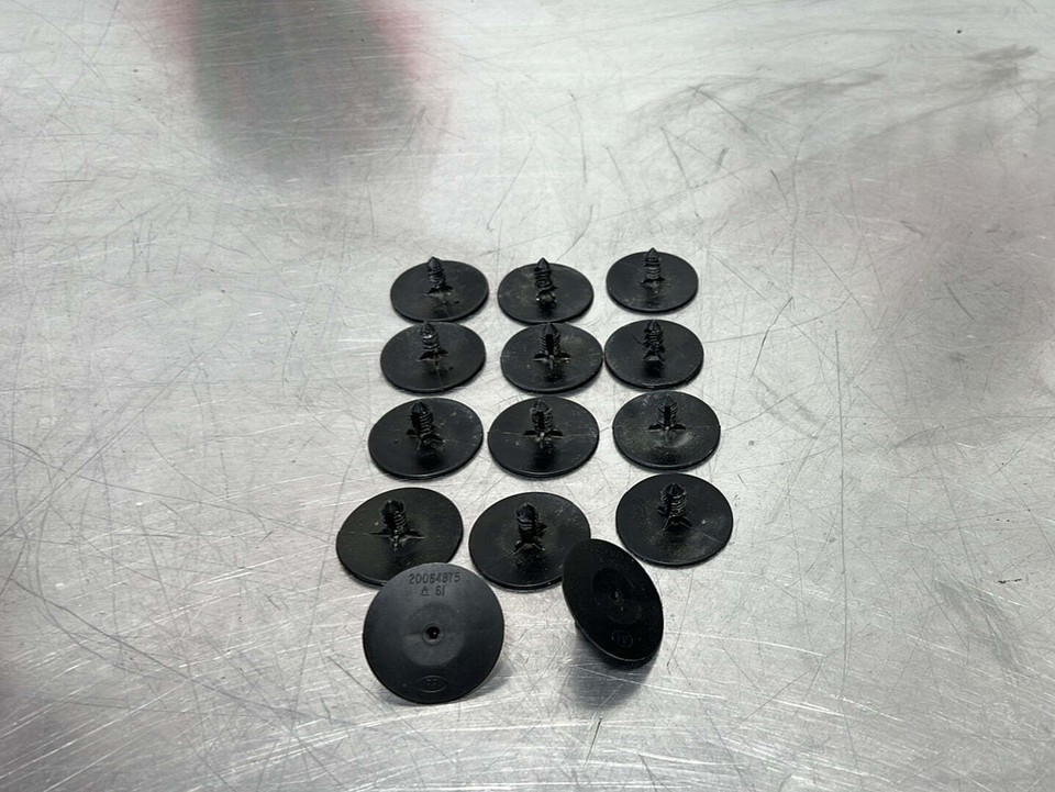 97-04 C5 CORVETTE HOOD INSULATOR RETAINER CLIPS SET OF 14 20064875 OEM ...