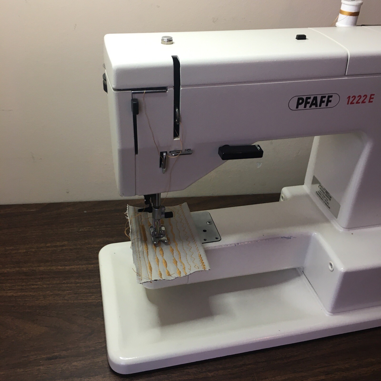 Pfaff 1222E Sewing Machine With Attachment, And Case Sew Perfect A+ | eBay
