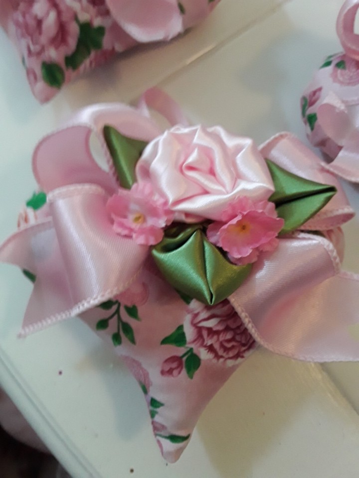 SET OF 3 PINK CABBAGE ROSES BRAND NEW FABRIC HEART ORNAMENTS | eBay