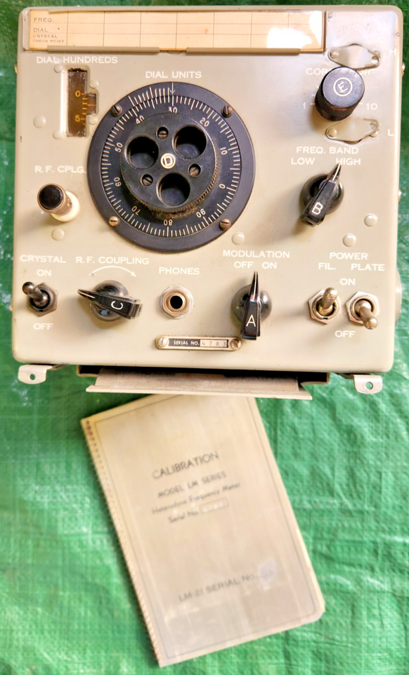 Navy Military Radio LM-21 Heterodyne Frequency Meter 125 - 20000 KC ...