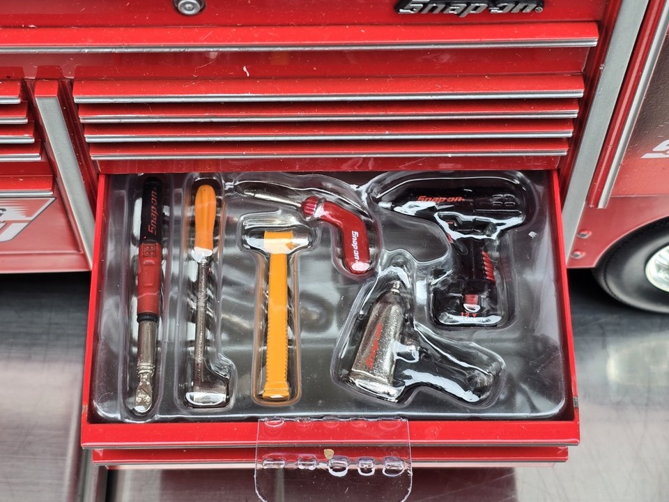 Snap On 1:8 Scale Doug Herbert Pit Wagon Tool Box, New In Box !! | eBay