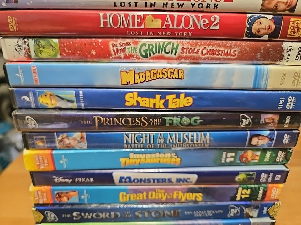🎬 Kids & Family DVD Lot - 20 DVDs – Disney, DreamWorks, Holiday ...
