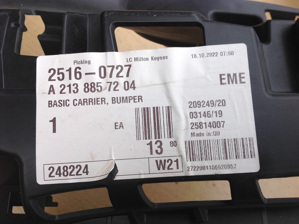 MERCEDES E CLASS W213 AMG BUMPER SUPPORT BRACKET MOUNT GUIDE RIGHT ...