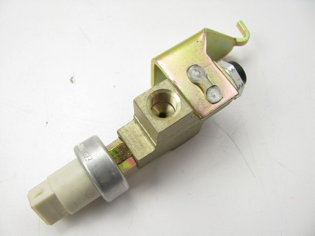 - OEM Ford F0sz-2b091-a Brake Proportioning Valve 1990-1995 Thunderbird ...