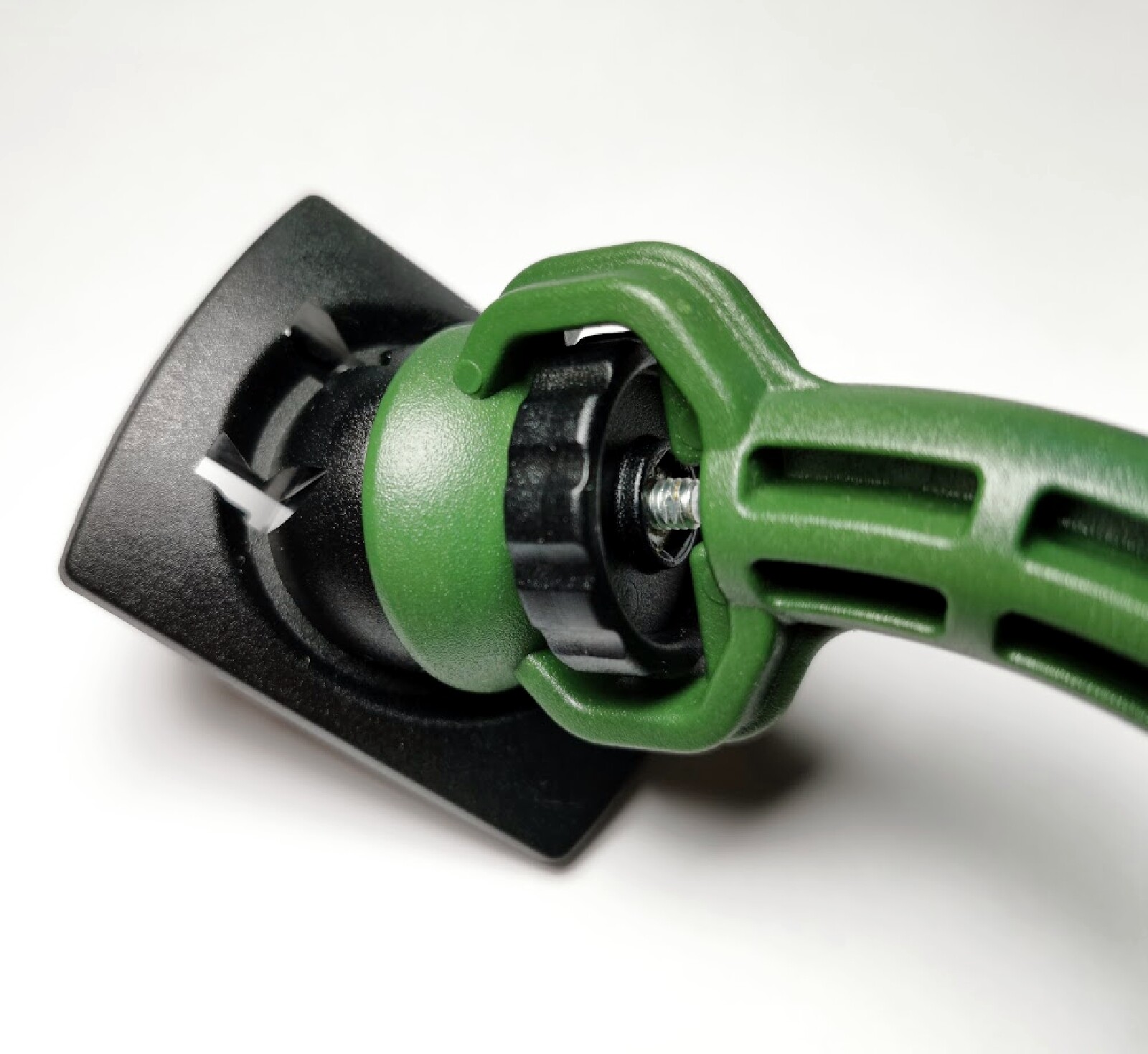 RICHTER / HR grüne Navi KFZ Auto 360° Halterung Halter für Becker Falk ...