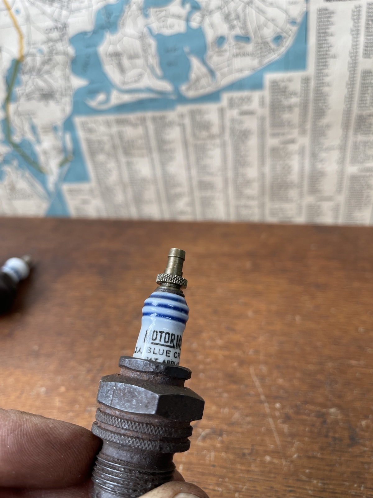 Antique spark plugs lot of 5 Early automobile - Champion,Vulcan, Titan ...