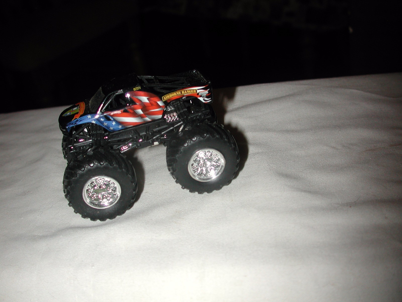AIRBORNE RANGER BLACK PLASTIC BASE MONSTER JAM TRUCKS HOT WHEELS | eBay