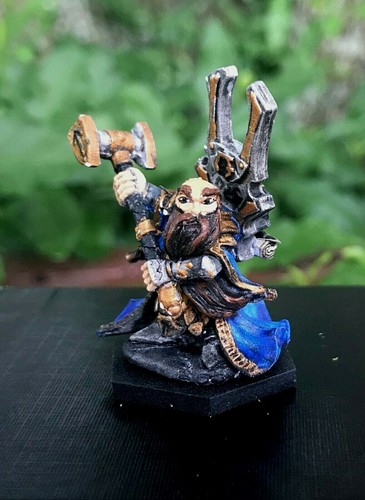 Dungeons & Dragons / Pathfinder painted miniature Dwarven Forge Cleric ...